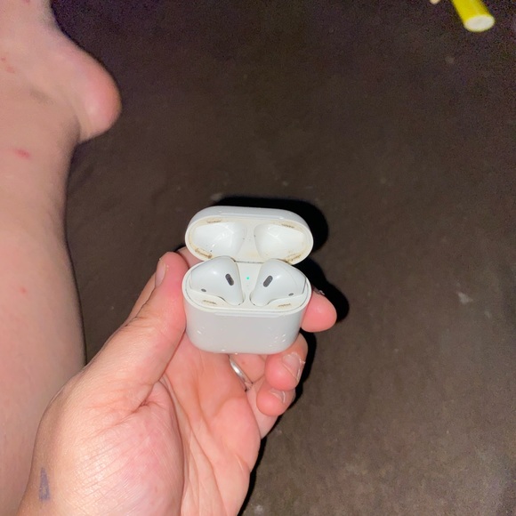 Apple | Headphones | Air Pods | Poshmark